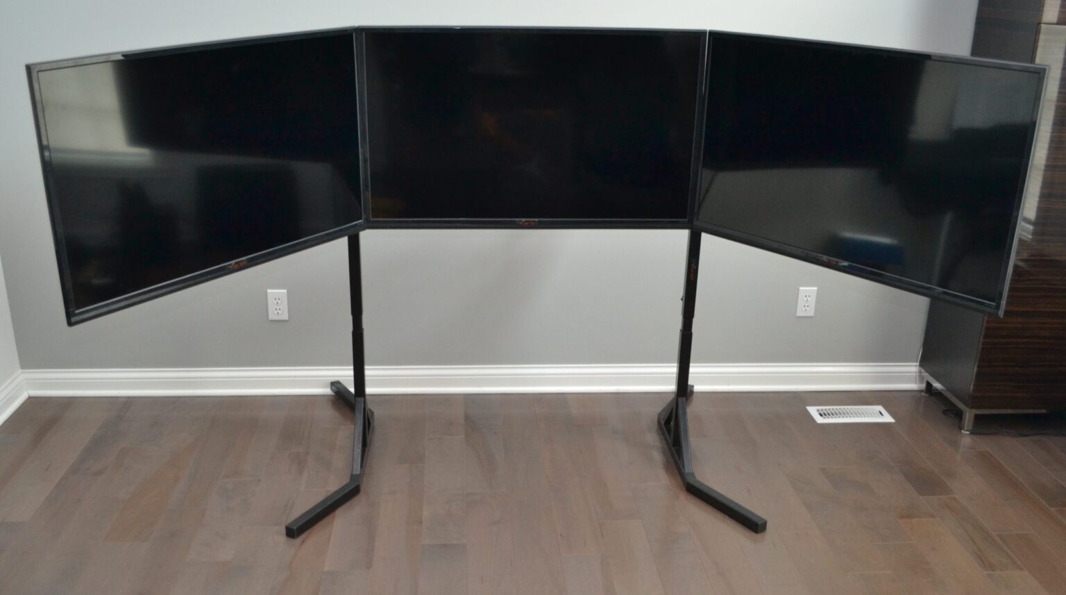 Independent Review of the Volair Sim Triple Display Stand – Volair Sim